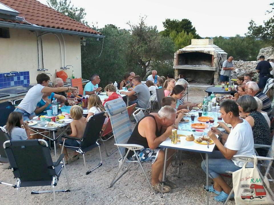 Auto Camp Paradiso | Common meals in camp | Camping Paradiso and ...